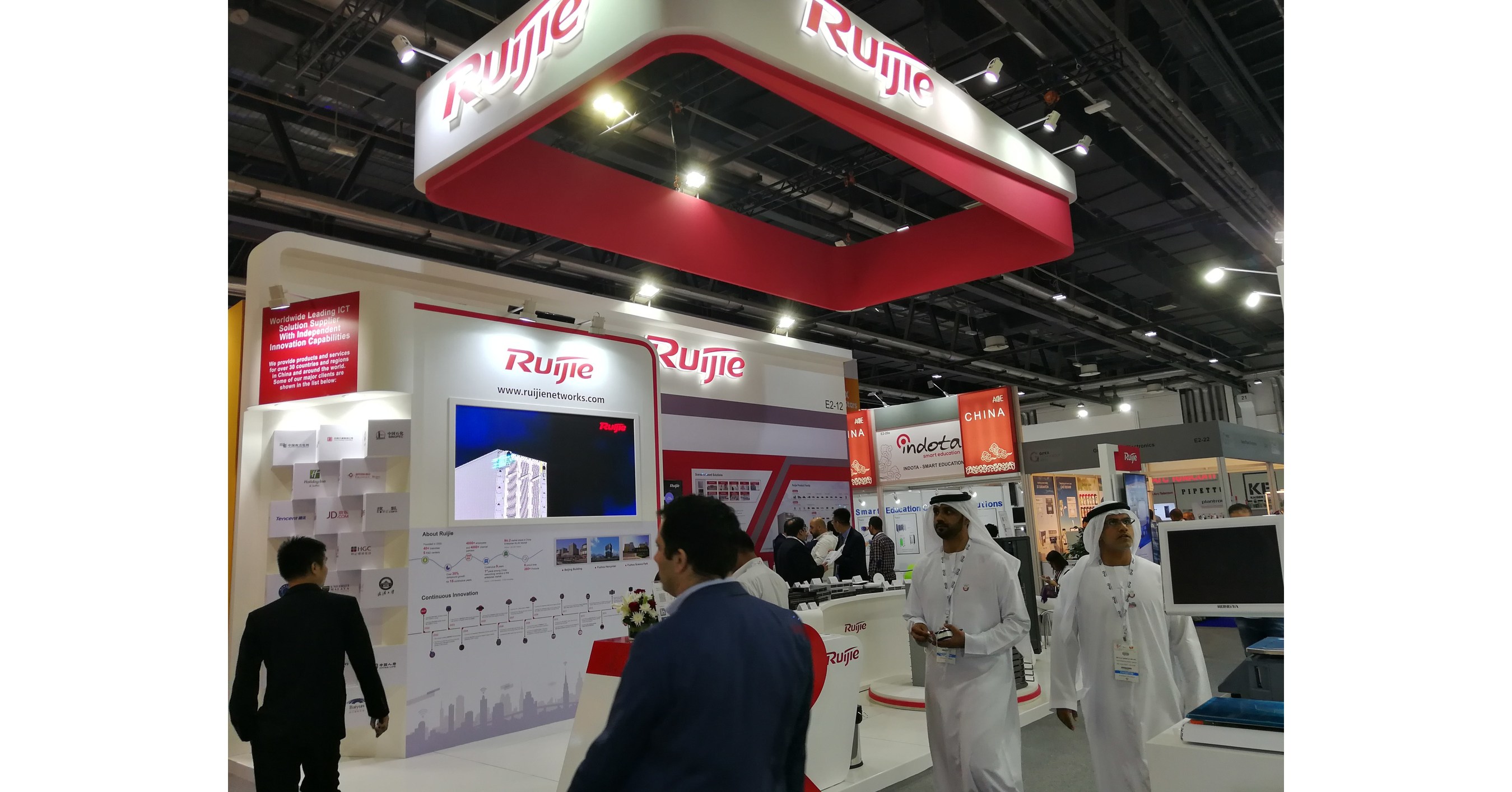 Ruijie Networks Made a Stunning Appearance at GITEX 2017, Perfectly Presenting Its Global ...