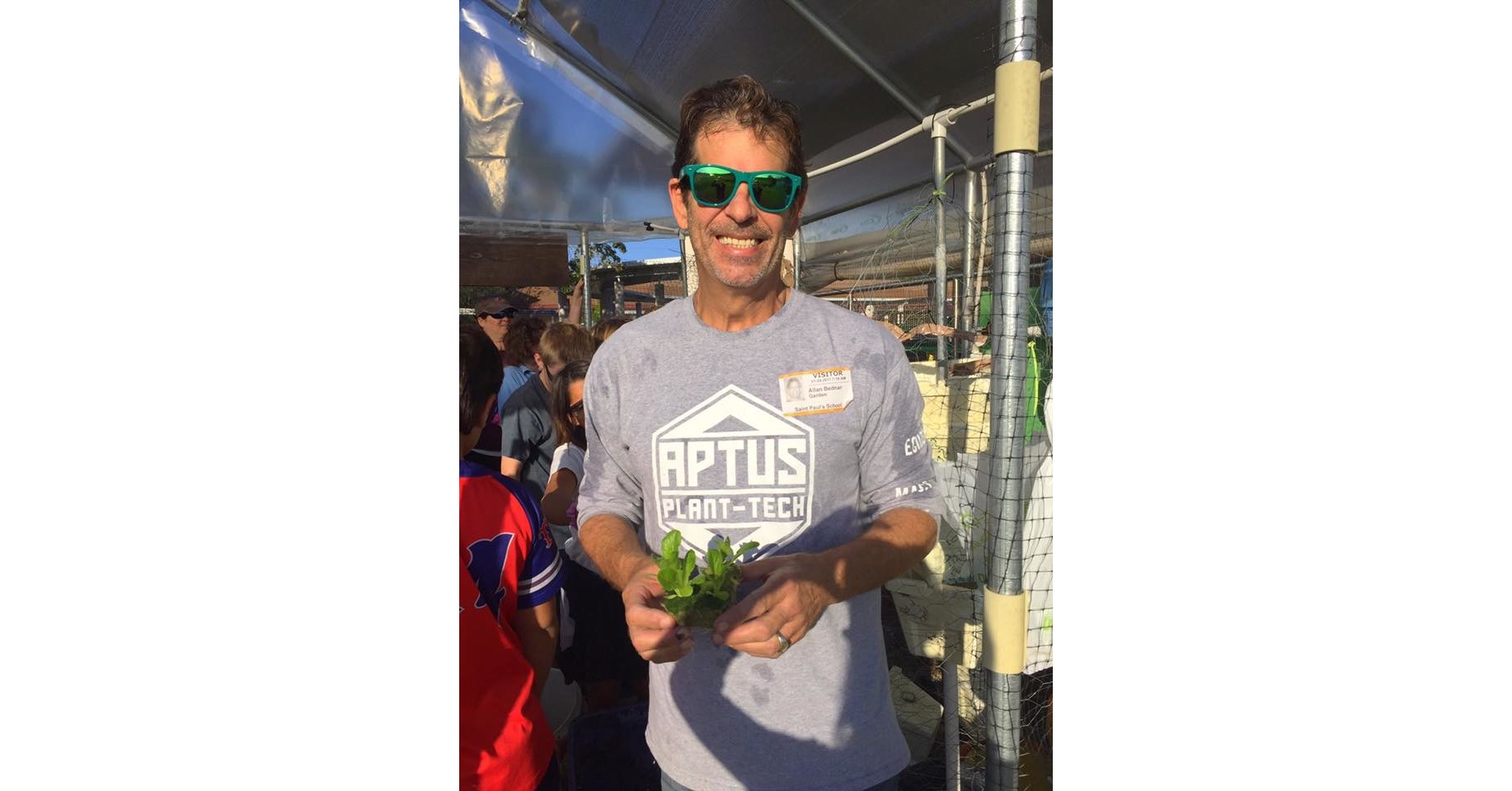 Simply Hydroponics and Organics Announce 'Win This Business' Essay Contest