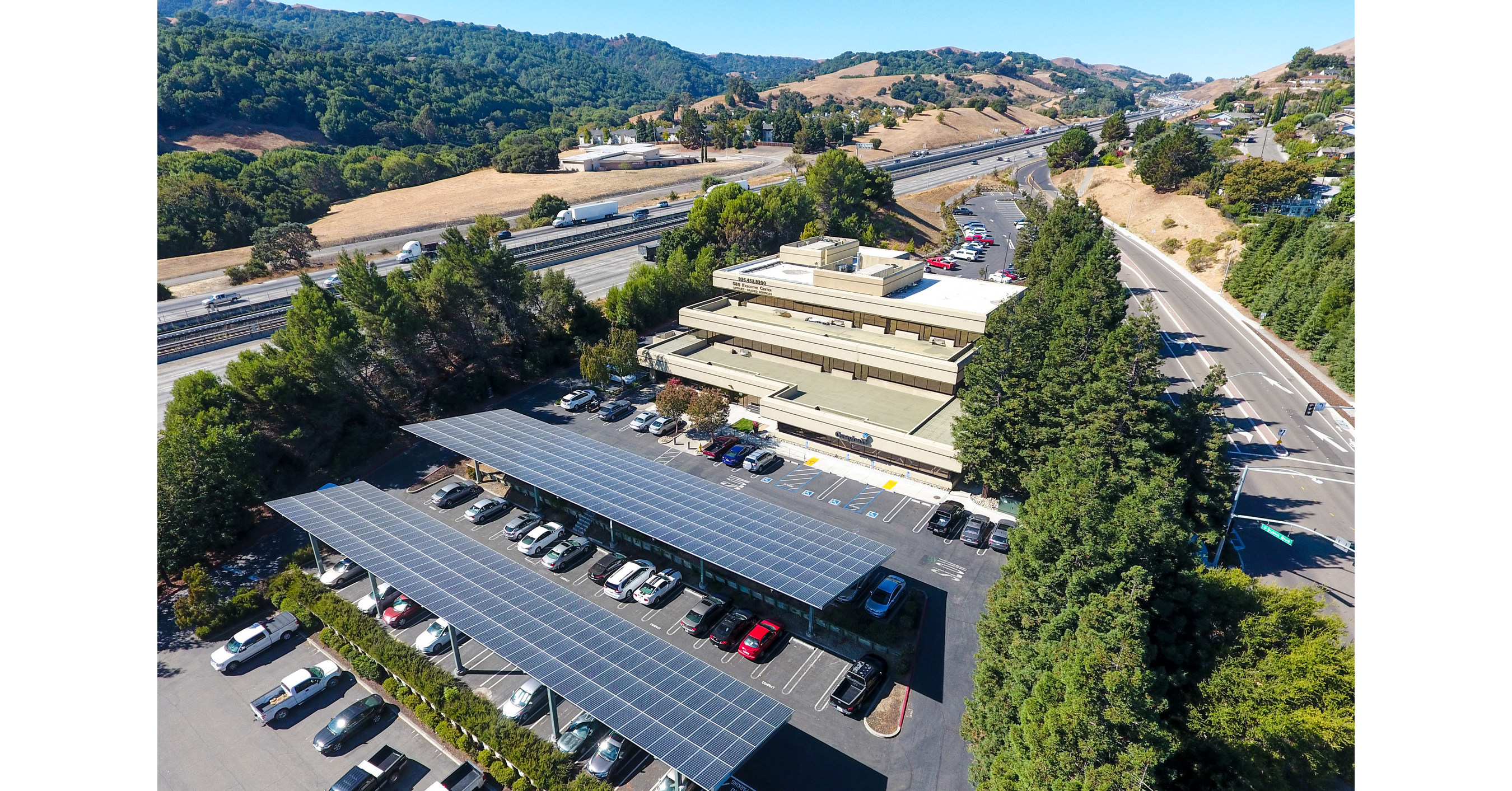 Cool Earth Solar Completes SunPower Helix Carport System