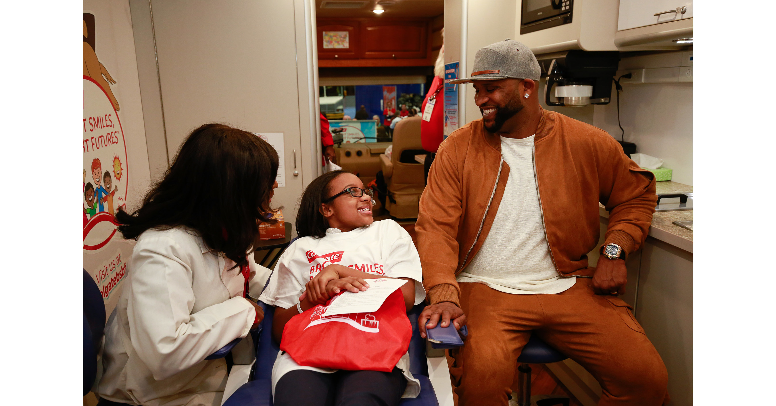 Greater New York Smiles Along With Colgate Bright Smiles, Bright ...