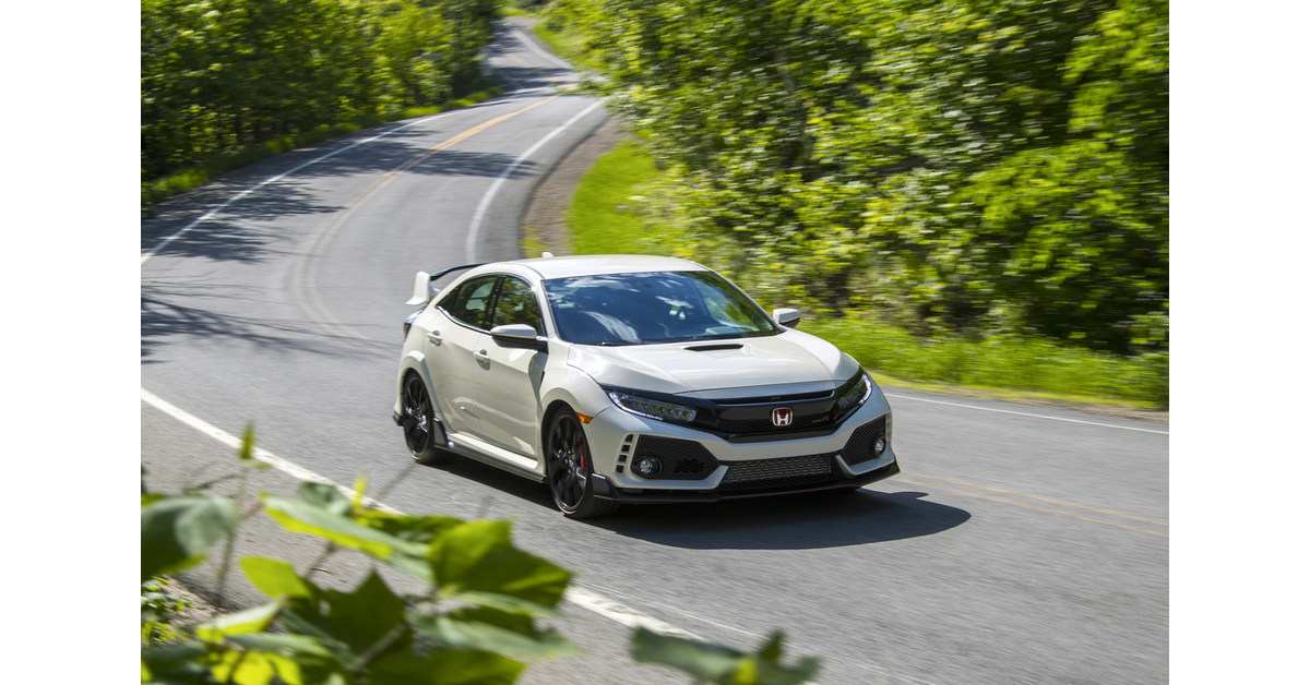 Digital Trends Names Civic Type R as Best Car of 2017