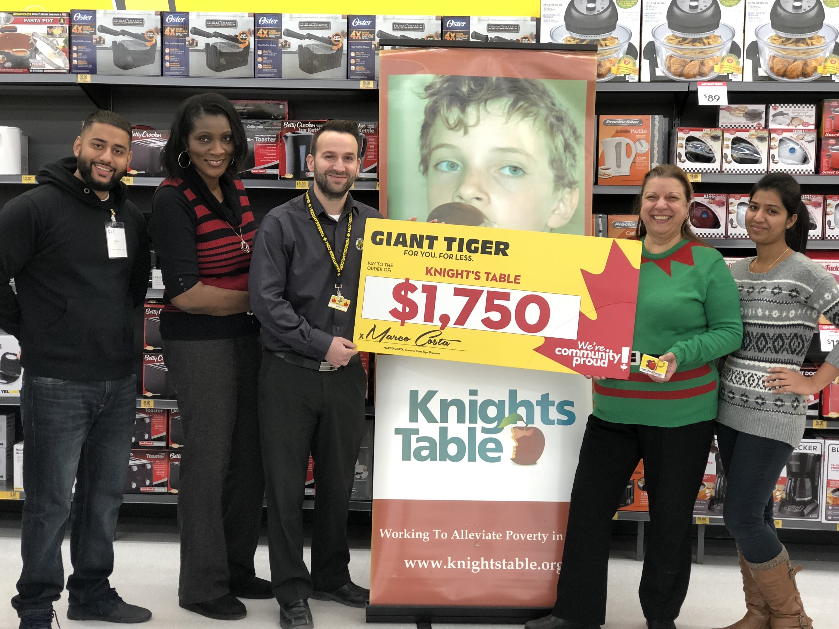 Giant Tiger Stores Donate Over $35,000 to Local Food Banks - Dec 18, 2017