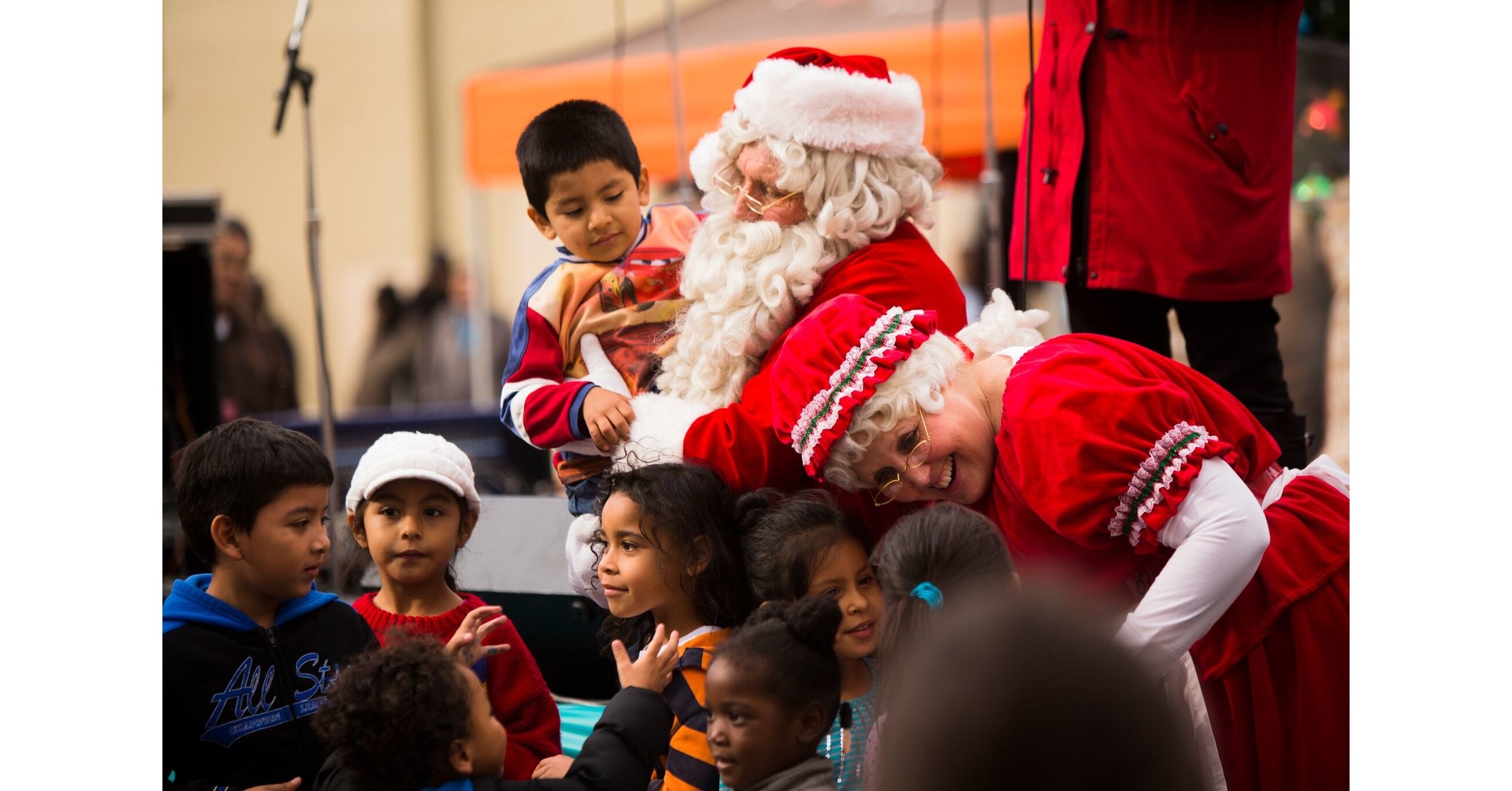 Christmas Comes Today For Thousands Of Poor Children On Skid Row At ...