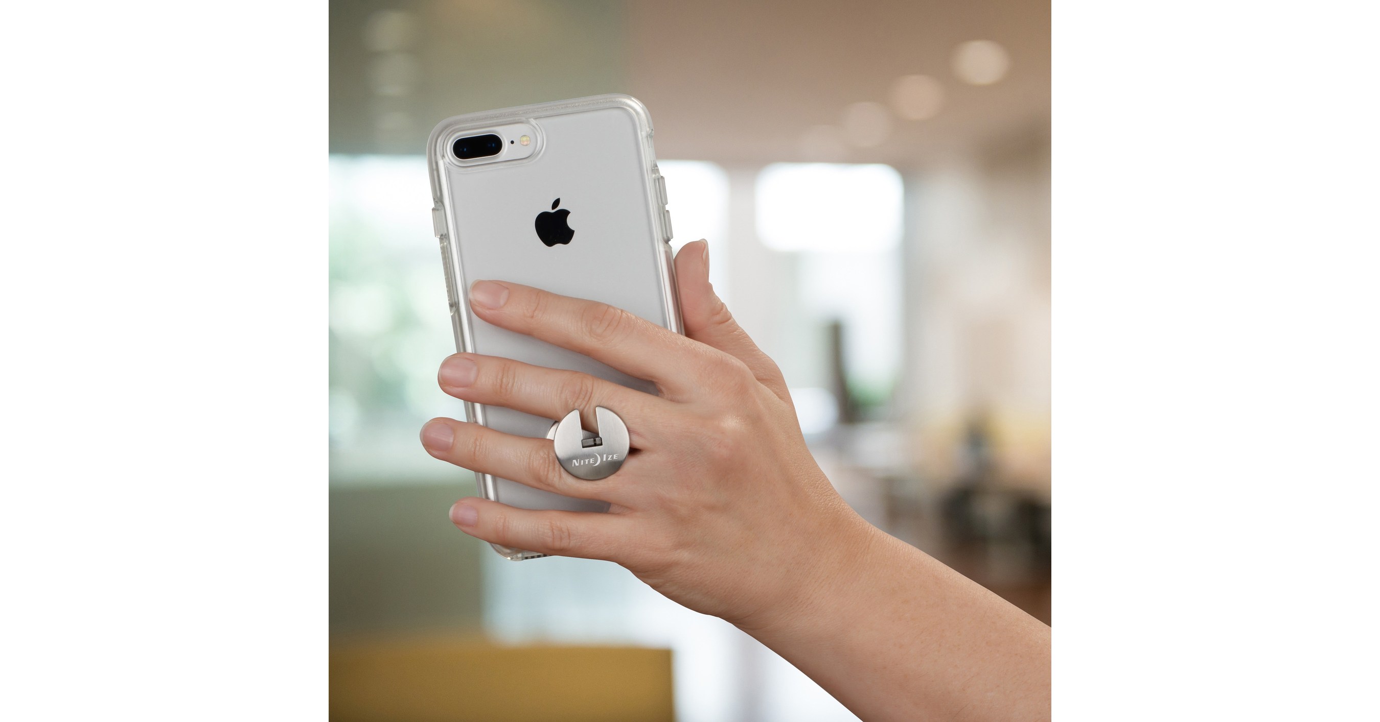 Nite Ize Debuts FlipOut Handle + Stand to Enhance Smartphone Use