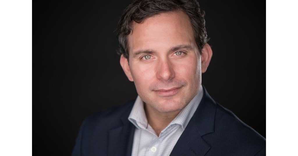 Christopher Bona Joins Finn Partners' Health Practice as Partner