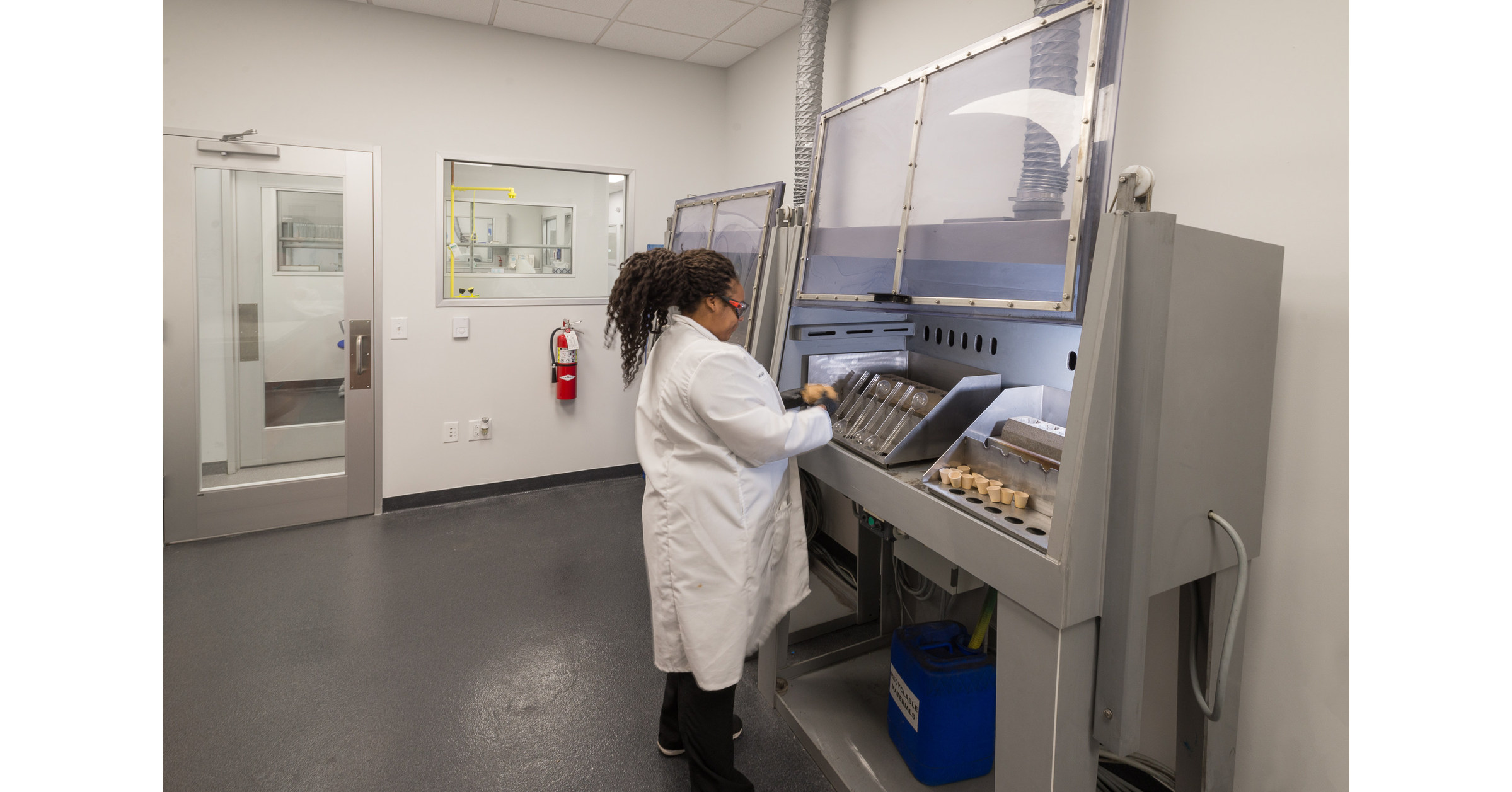 Metallix Debuts World-Class Precious Metals Analysis Lab