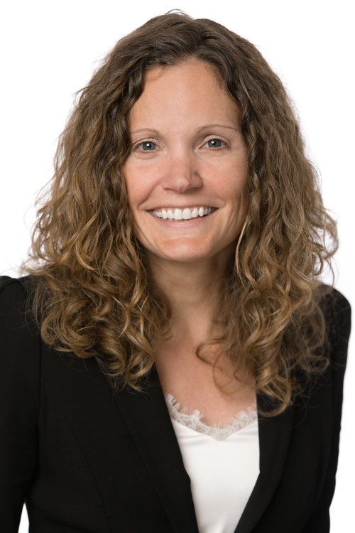 Siegfried Congratulates Tiffany Watts on New Leadership Role