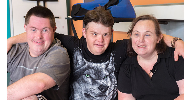 Award-Winning Artists With Disability Reveal The Challenges of ...