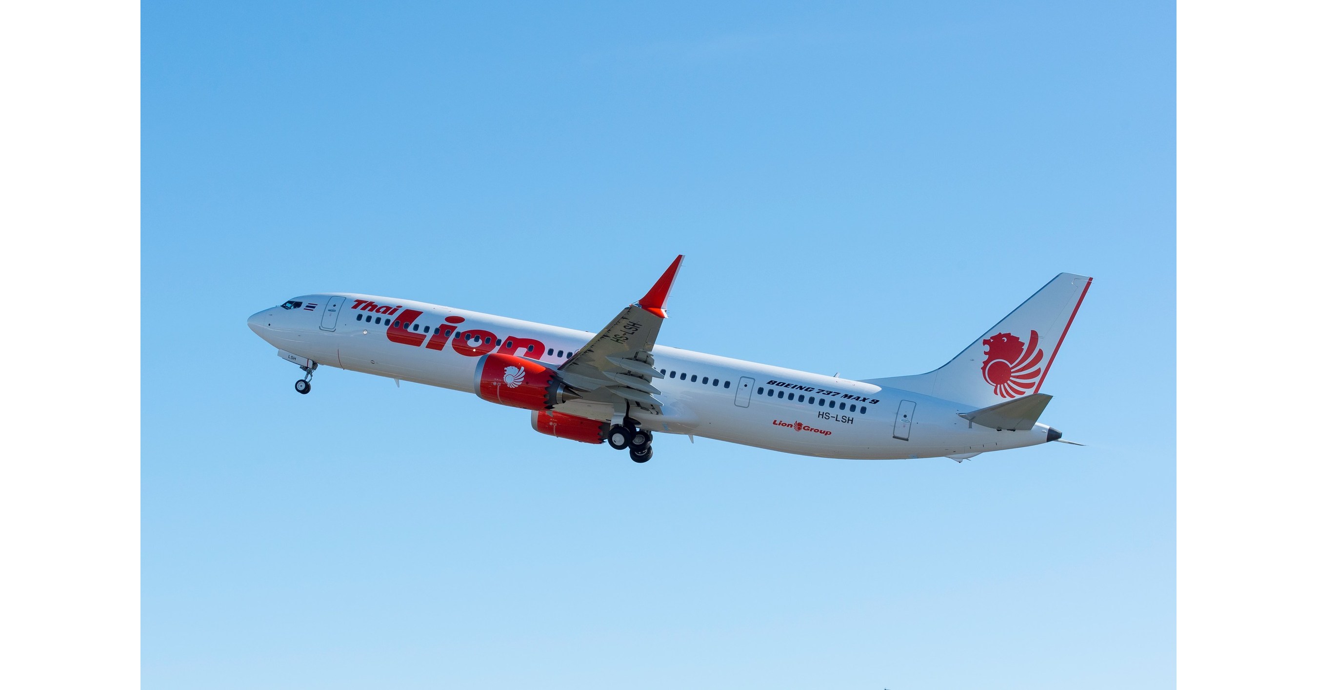 Boeing Delivers First 737 MAX 9