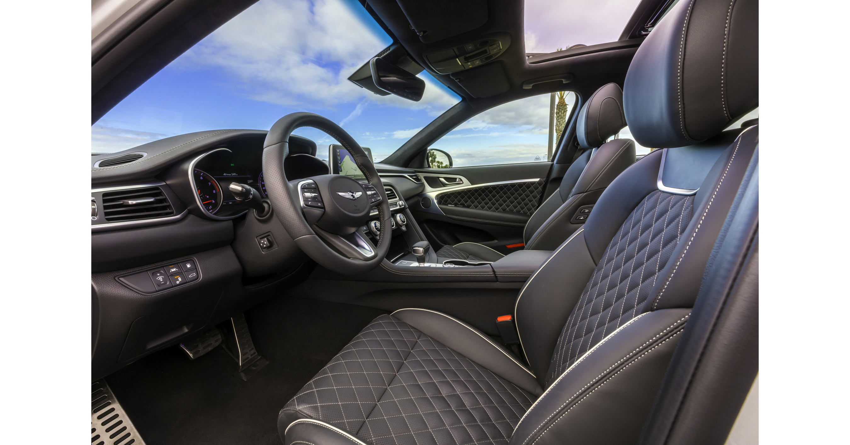 Genesis Premieres the 2019 G70 at the New York International Auto Show