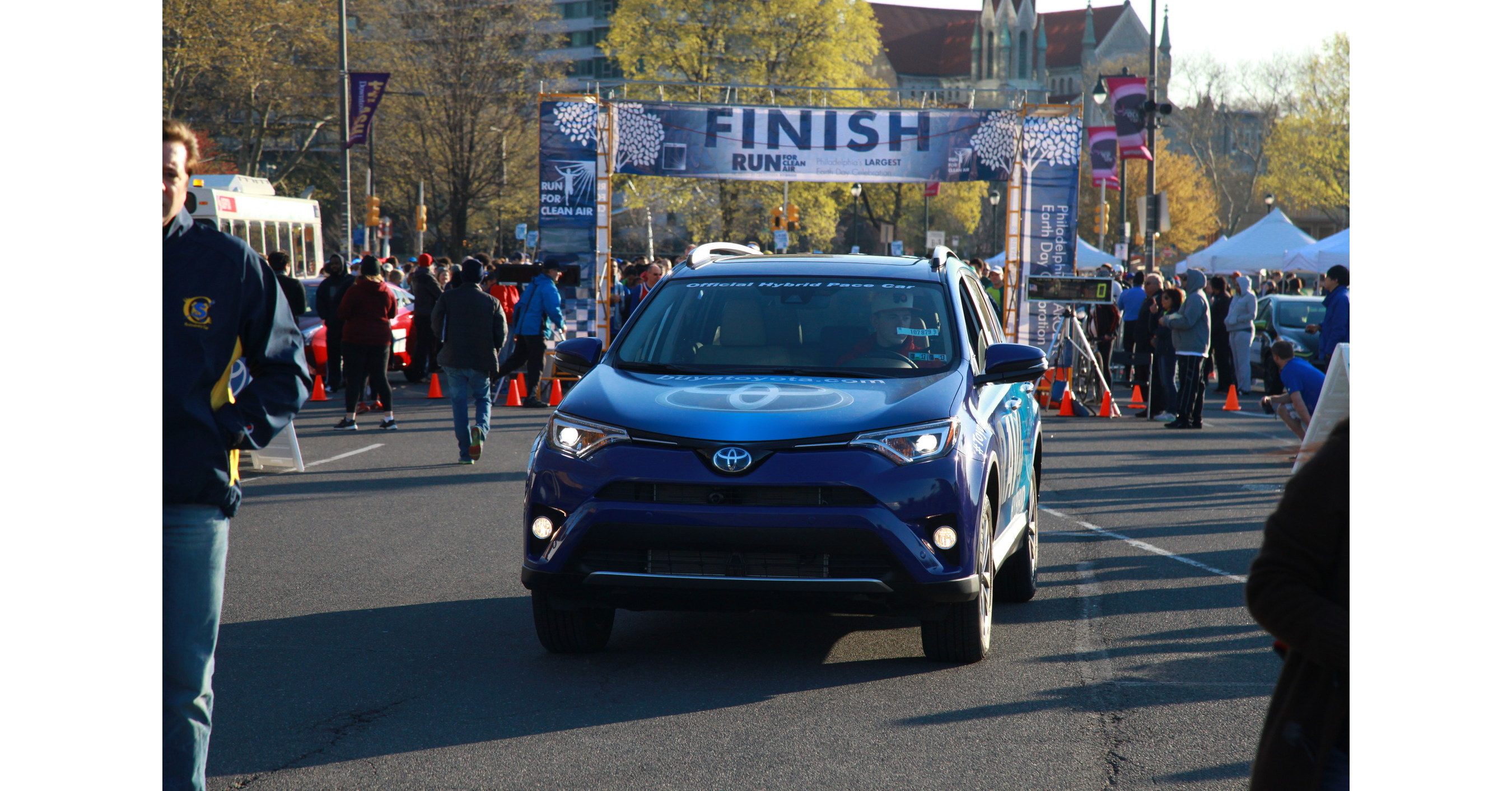 Clean Air Council Hosts 37th Annual Run for Clean Air on Earth Day ...