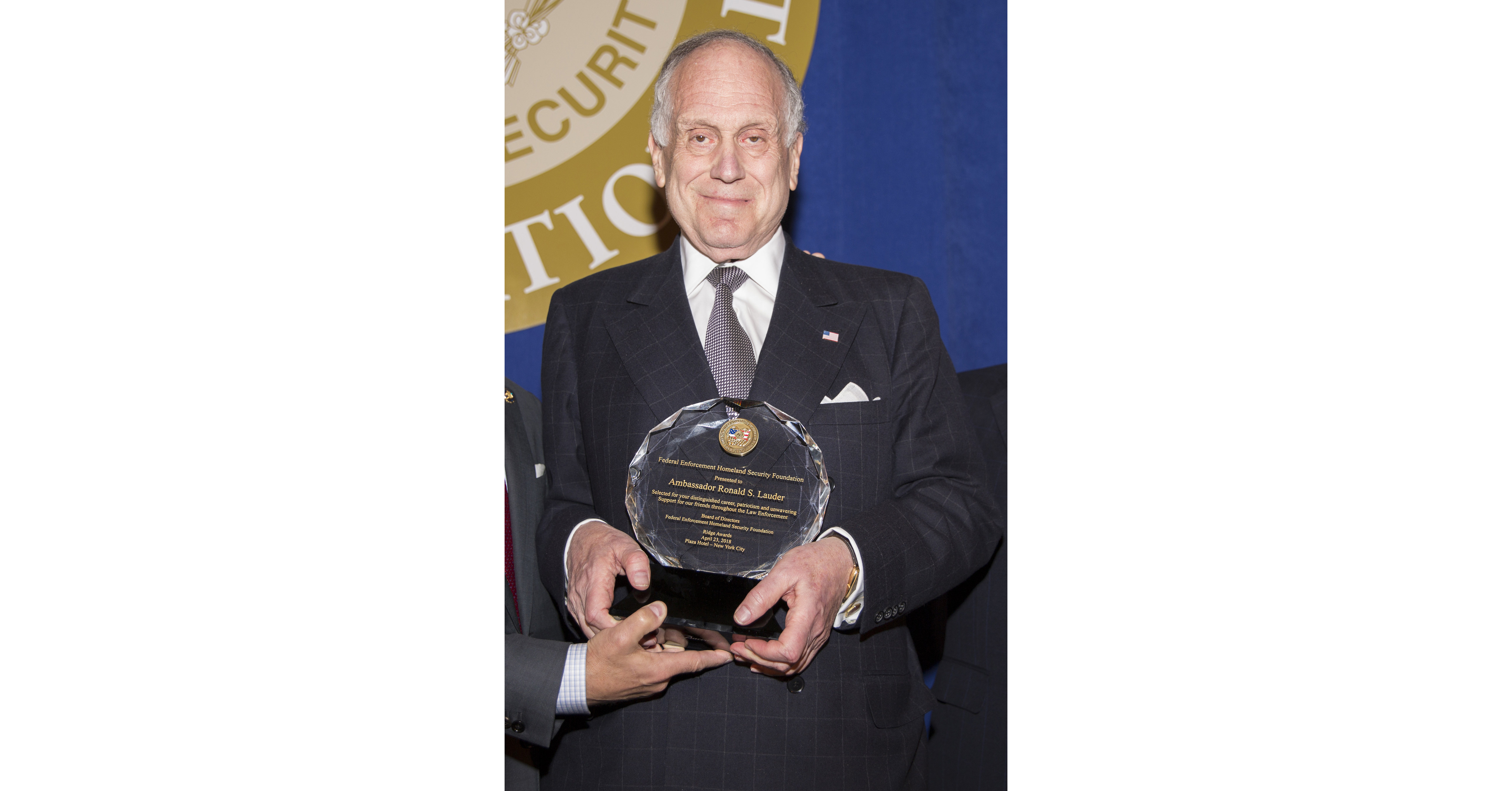 Leading Law Enforcement Group Honors Ronald S. Lauder