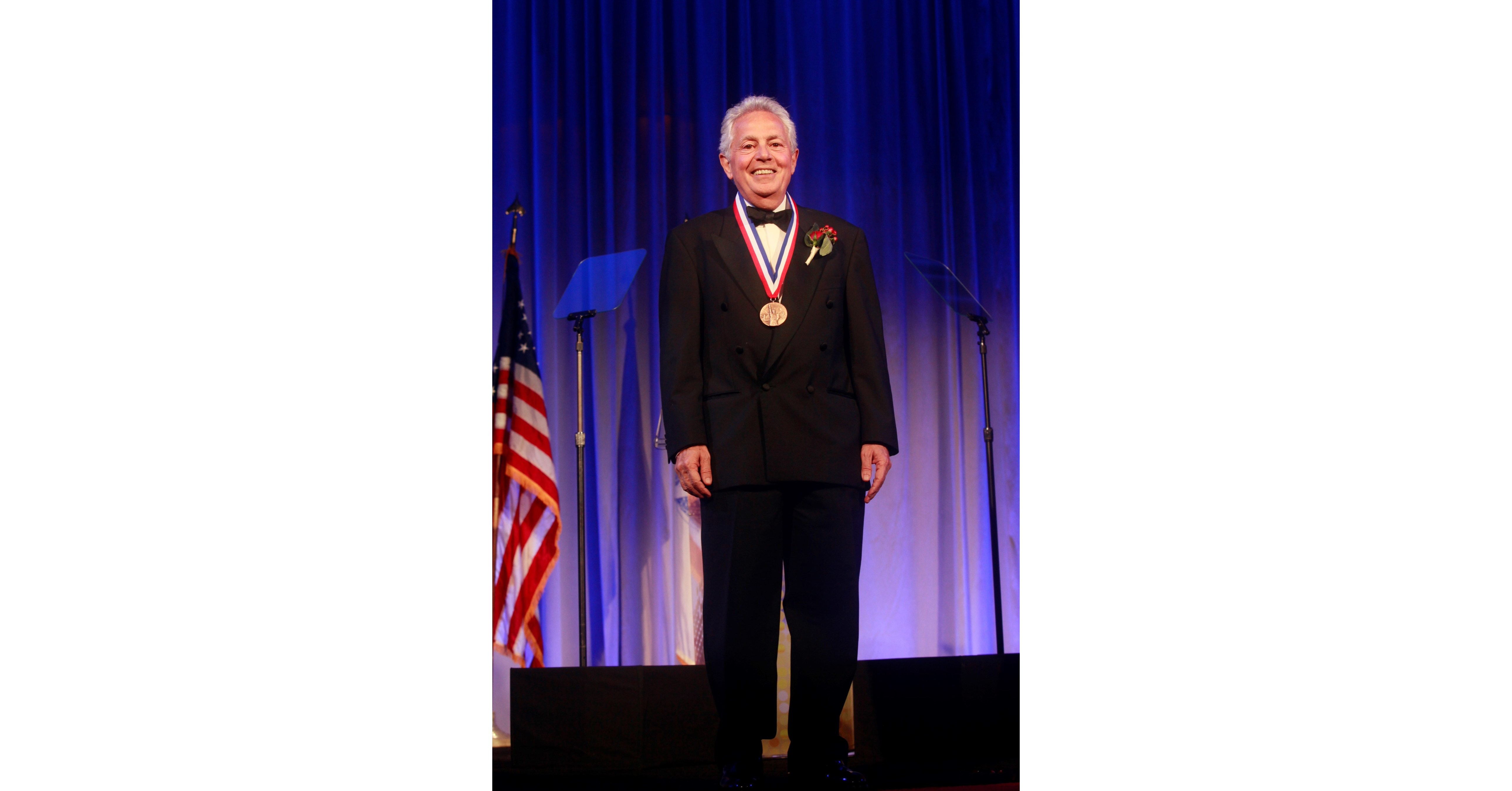 Sabert Corp Founder & CEO Receives 2018 Ellis Island Medal of Honor