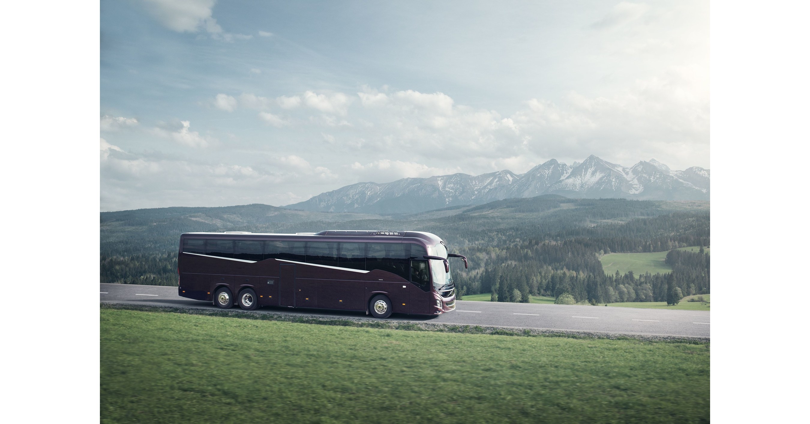 Volvo Launches New Platform for Long-Distance Coaches