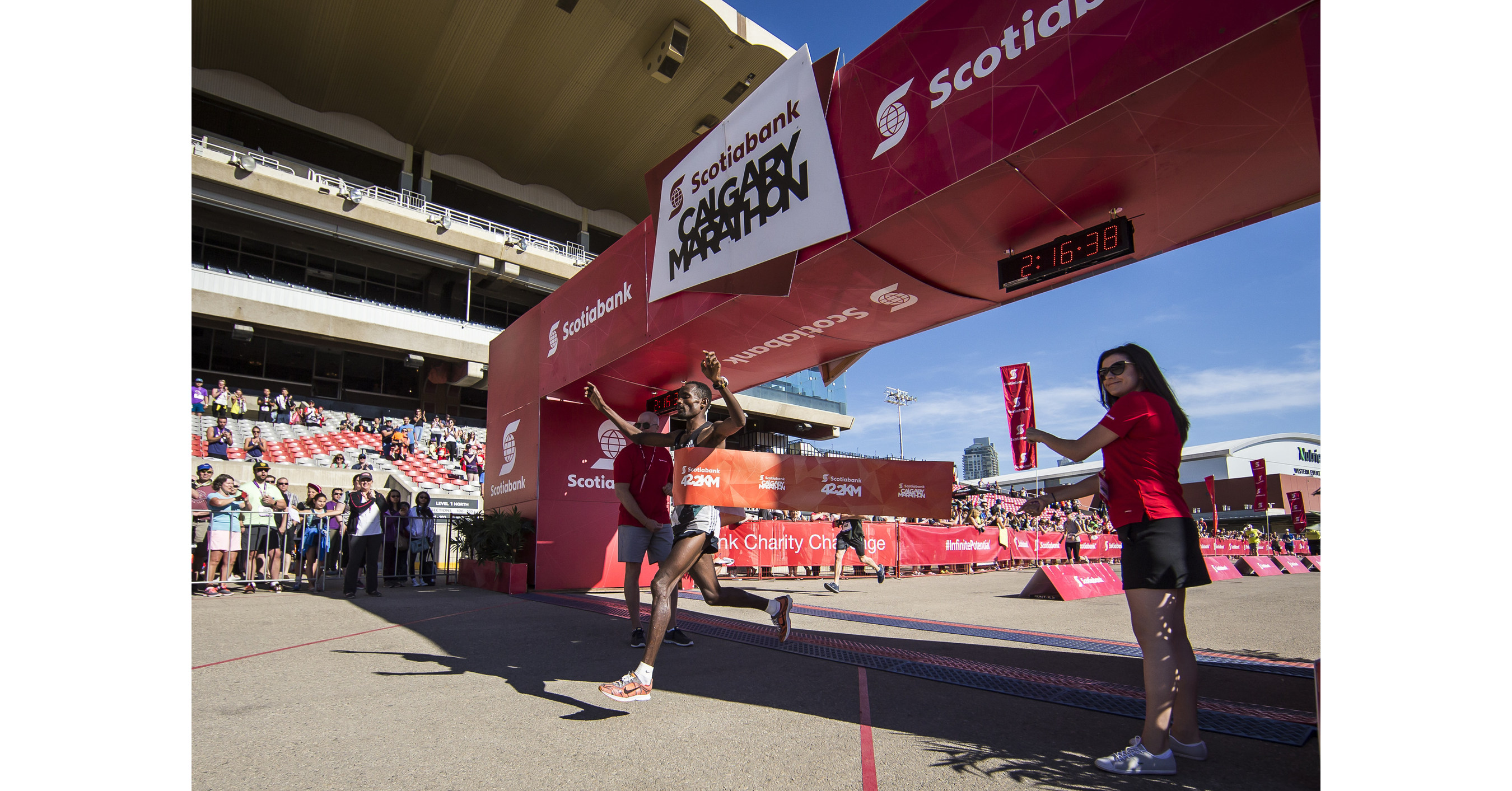 Canadian Racers Dominate Calgary Marathon
