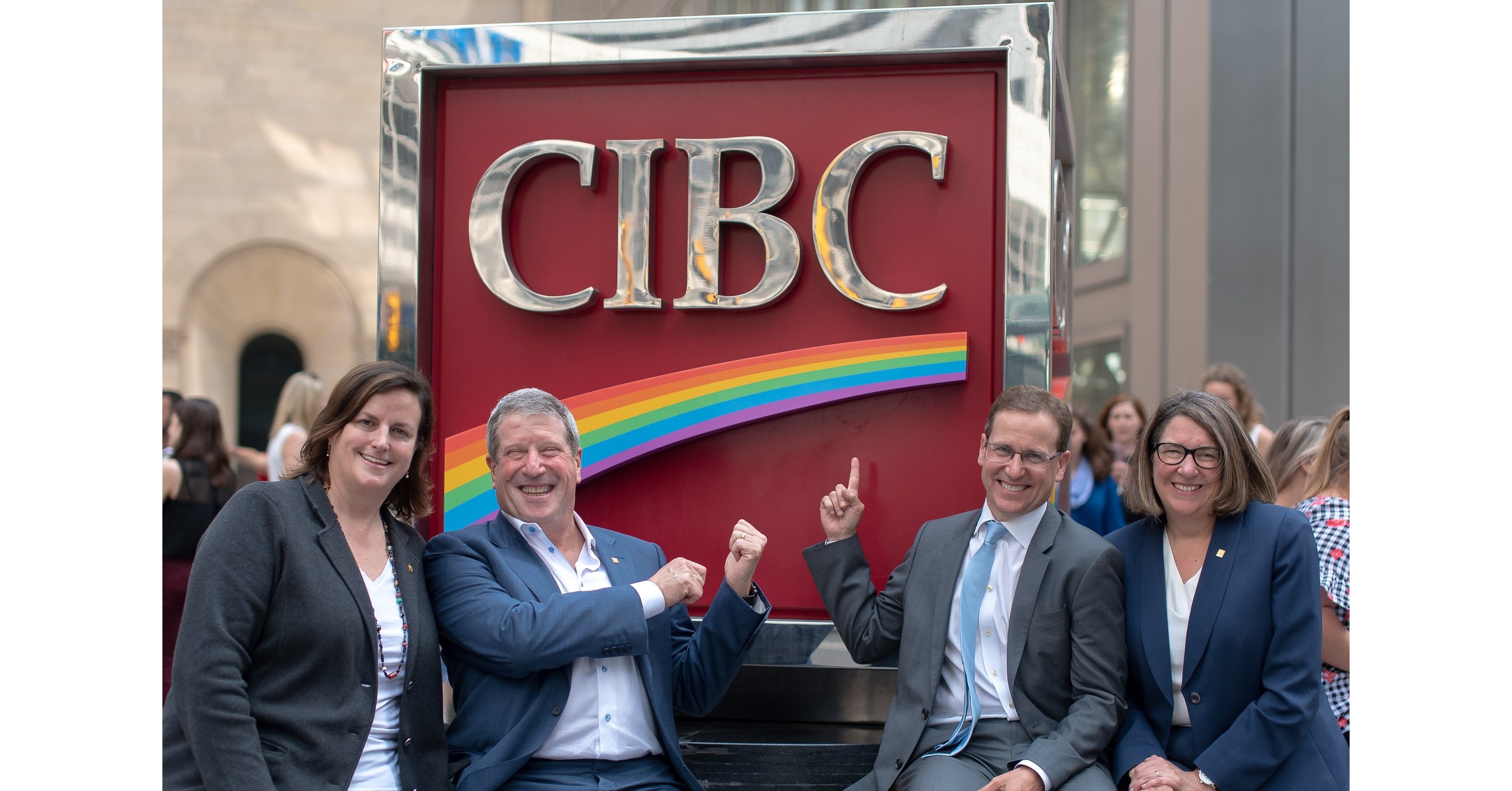 La Banque CIBC célèbre le début du Mois de la fierté