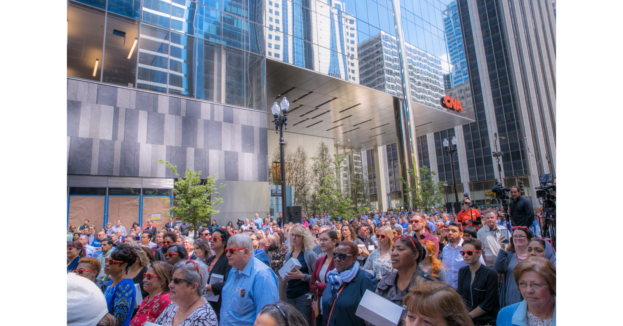 CNA, The John Buck Company and City of Chicago Celebrate Grand Opening ...
