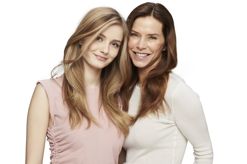 Madison Reed Introduces Light Works™ Balayage Highlighting Kit