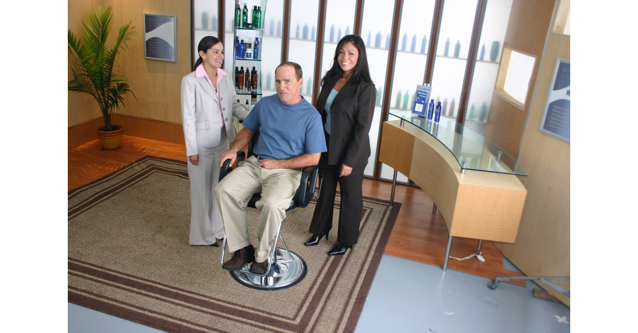 HeadBlade Announces Tom Wainman as New Brand Spokesperson