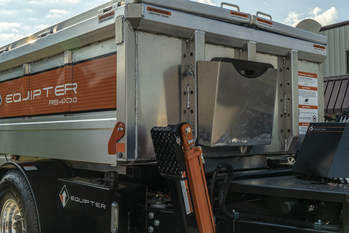 Equipter Updates Features on RB4000 Roofing Trailer