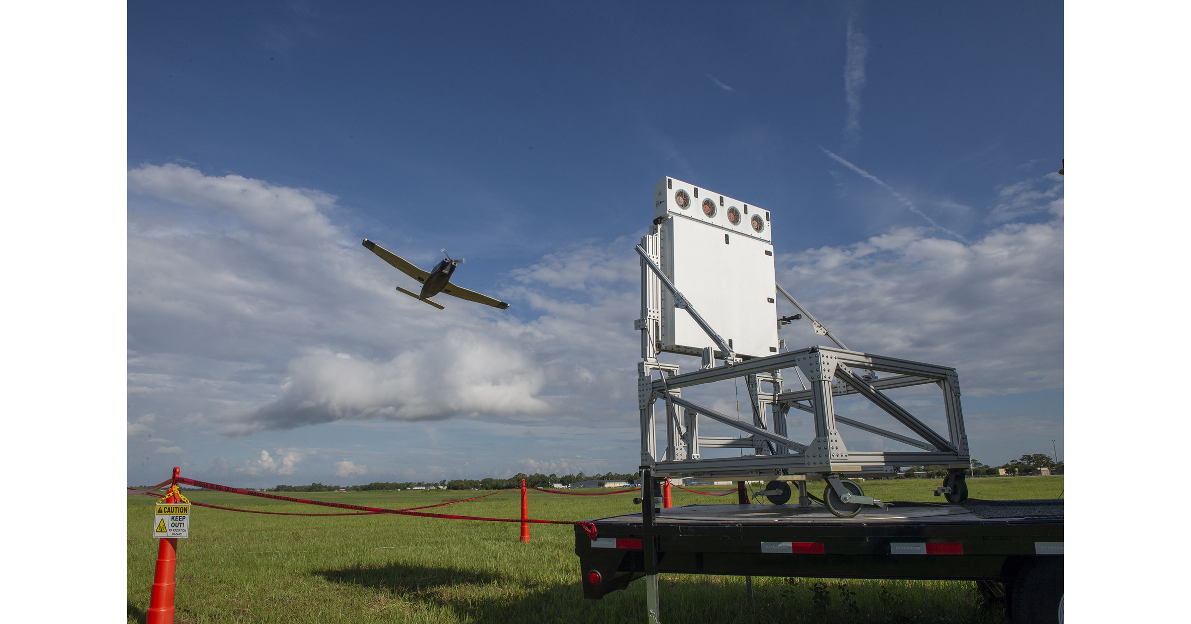 Raytheon demos small x-band precision approach radar
