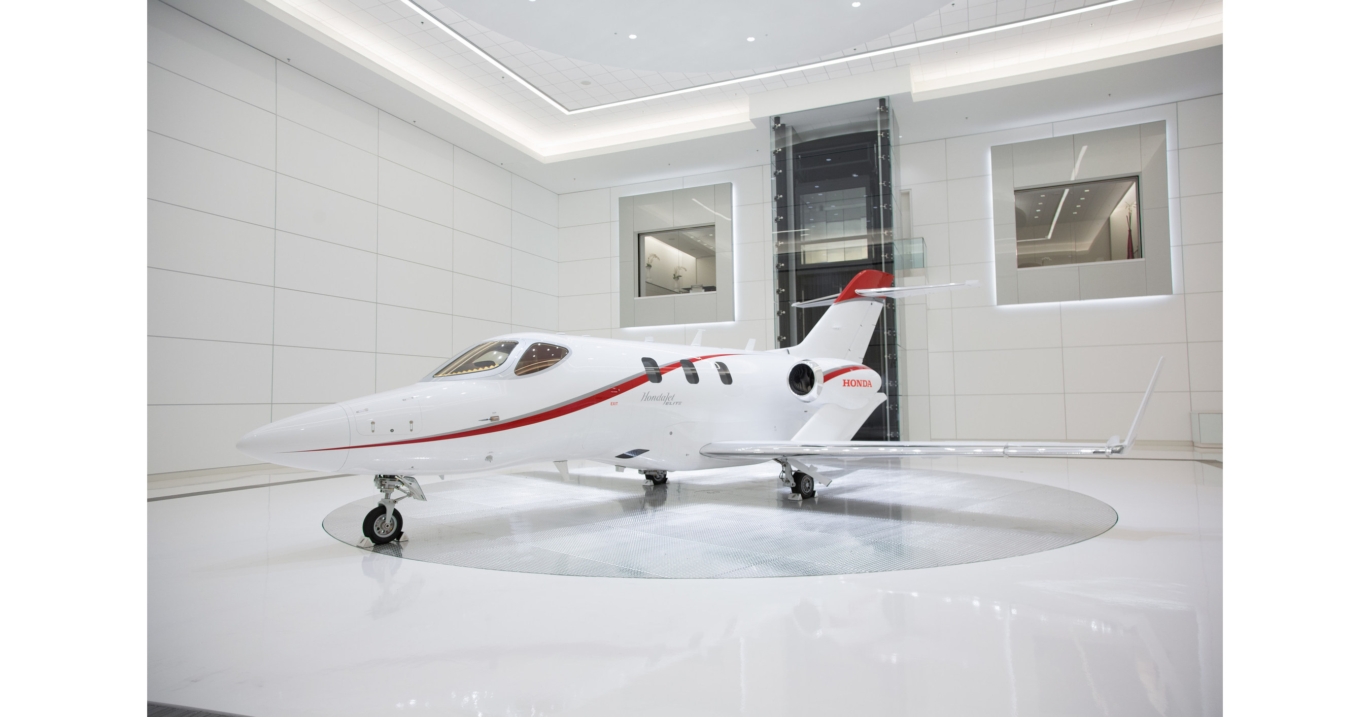 Honda Aircraft Company Begins HondaJet Elite Deliveries