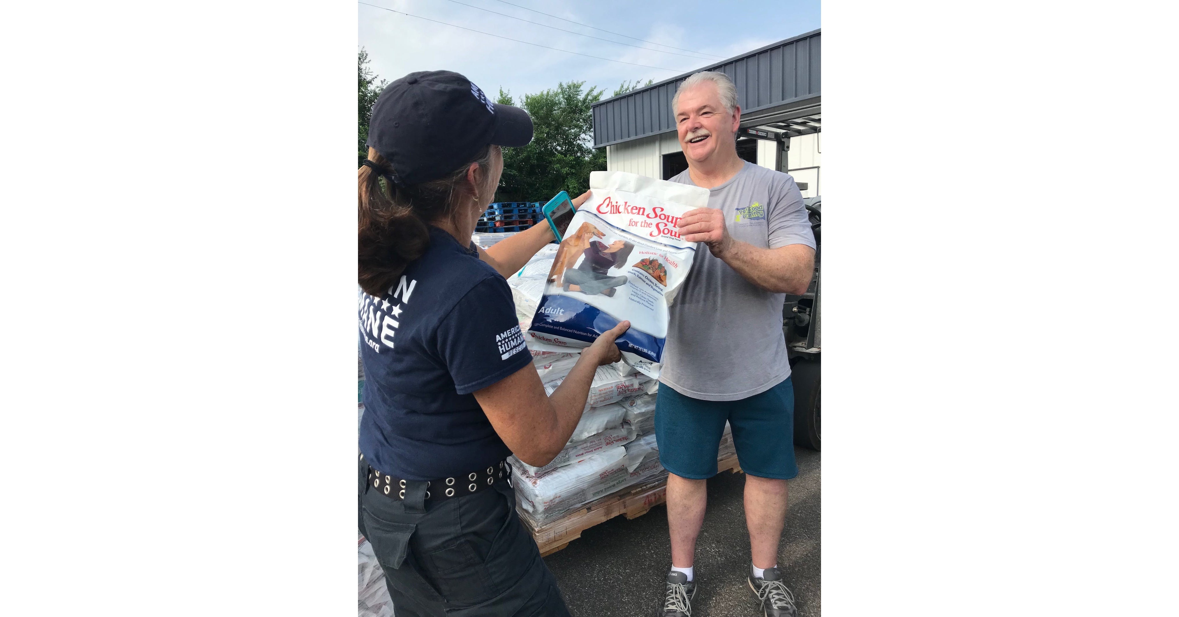 American Humane and Chicken Soup for the Soul Pet Food Deliver 6-1/2 ...