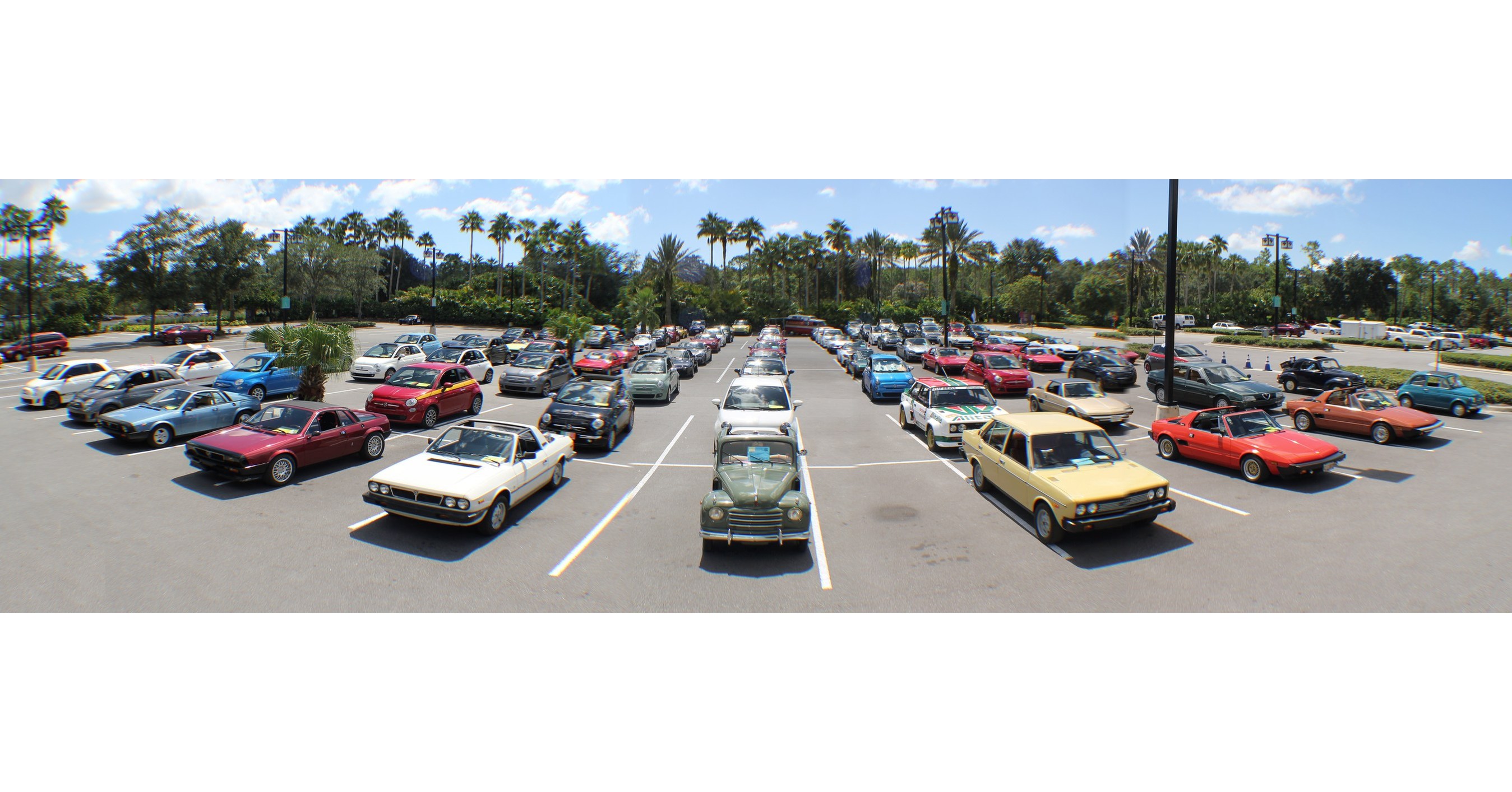 FIAT Fans Celebrate 35th Annual 'FreakOut'