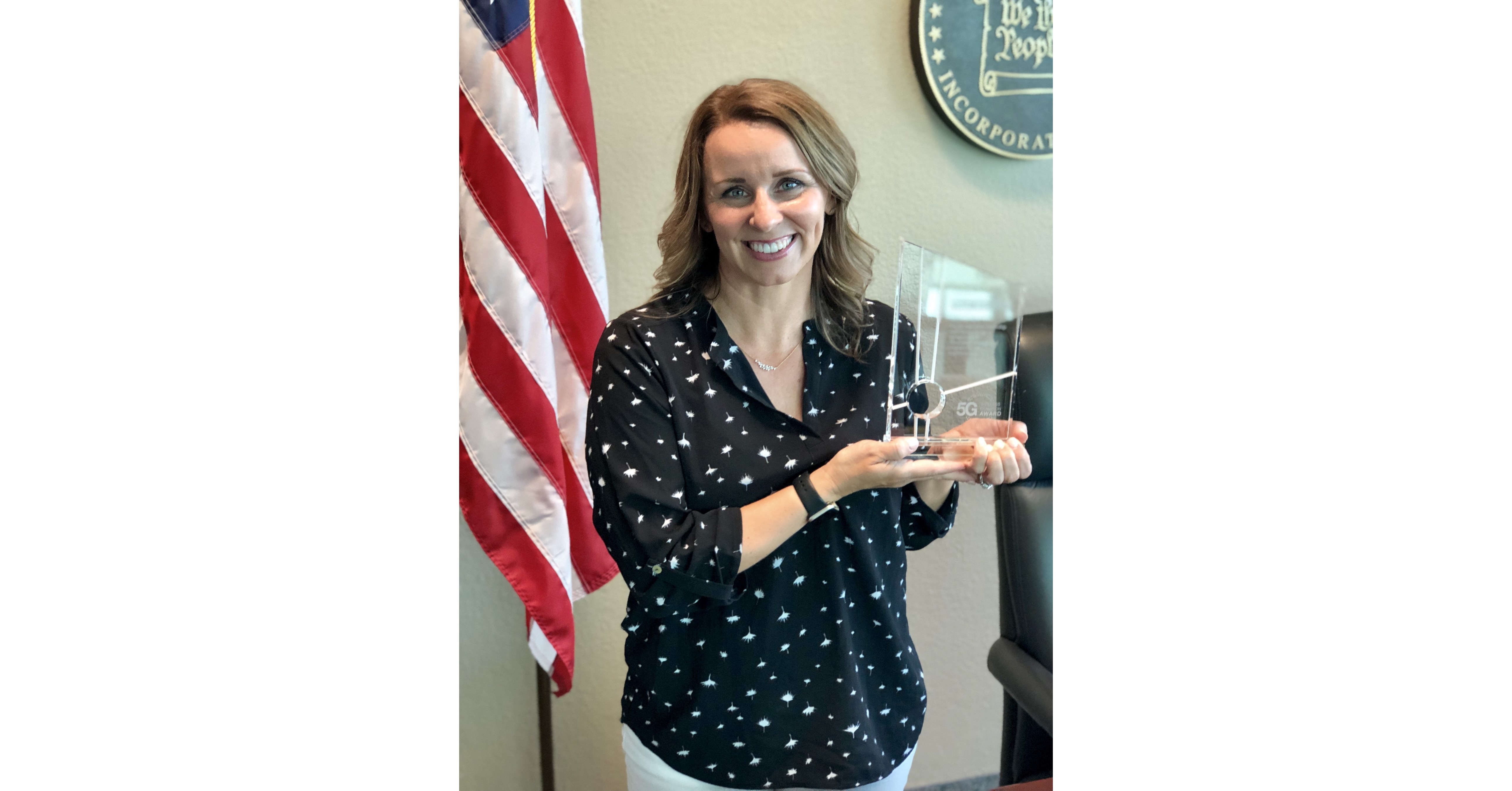 CTIA Awards Gilbert Mayor Jenn Daniels With 5G Wireless Champion Award