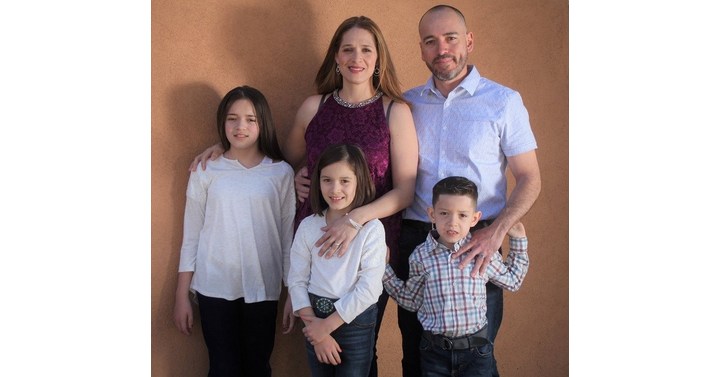 Melissa & Ricardo Villanueva are being recognized by Continental Who's Who