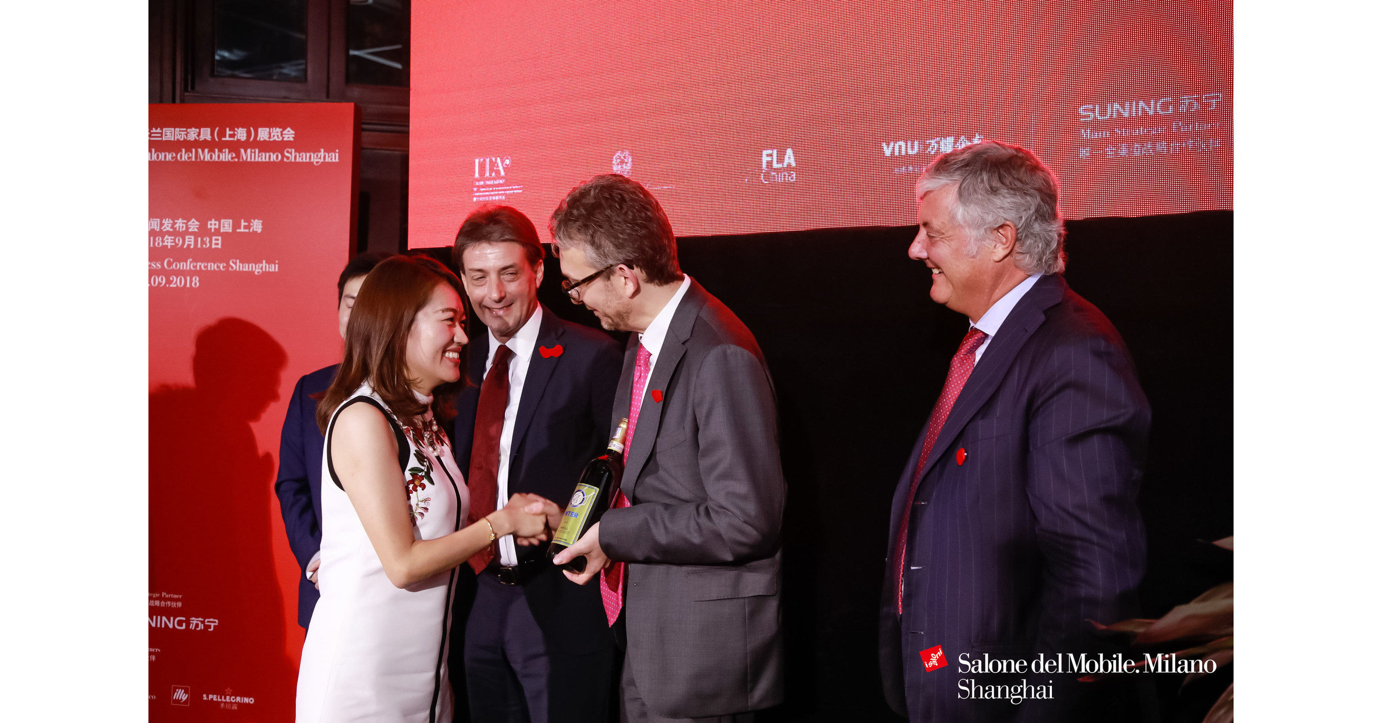 Suning Helps Salone del Mobile.Milano Shanghai Get Ready In Style Of ...