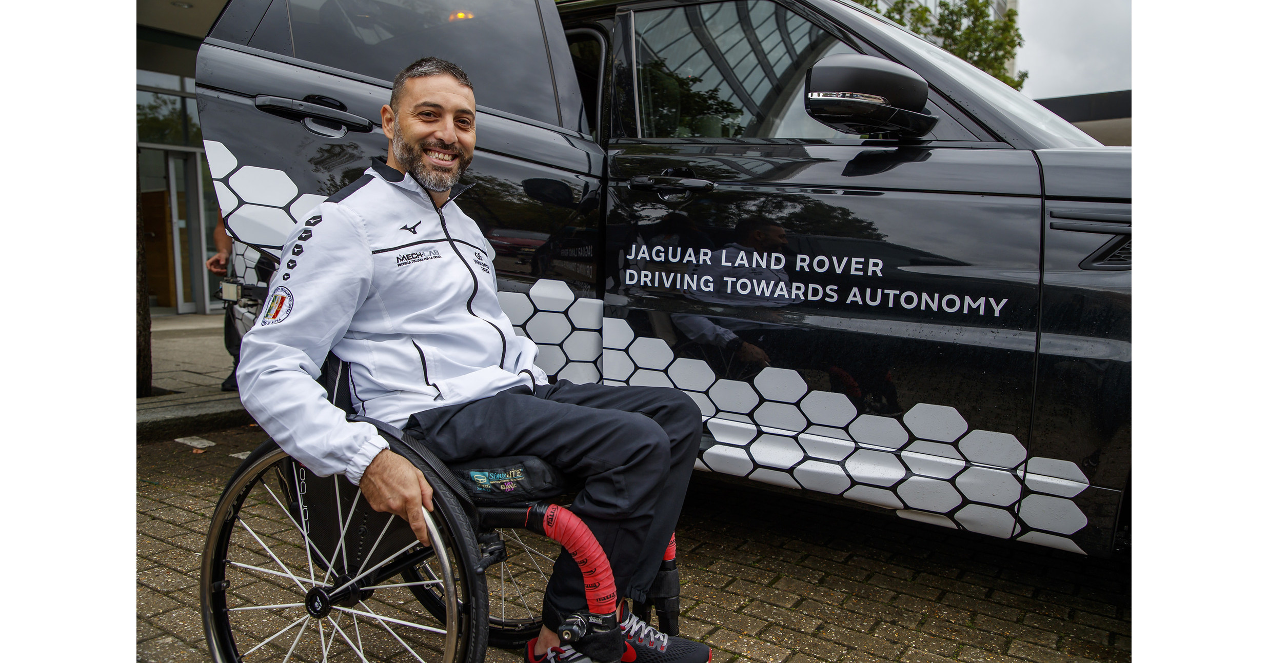 Jaguar Land Rover Gives Invictus Games Competitors a Glimpse Into an ...