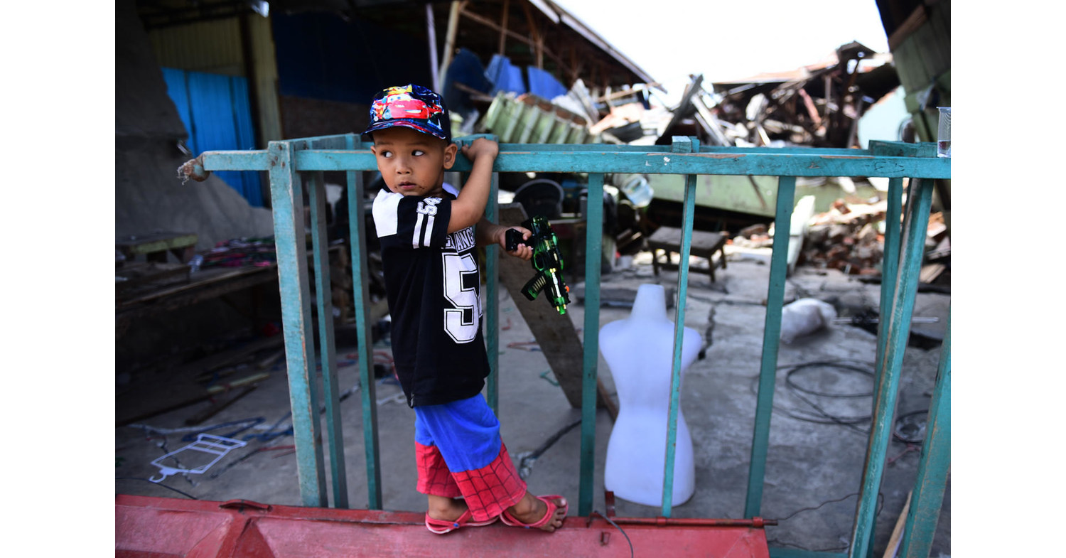 UNICEF supports authorities in identifying separated and unaccompanied ...