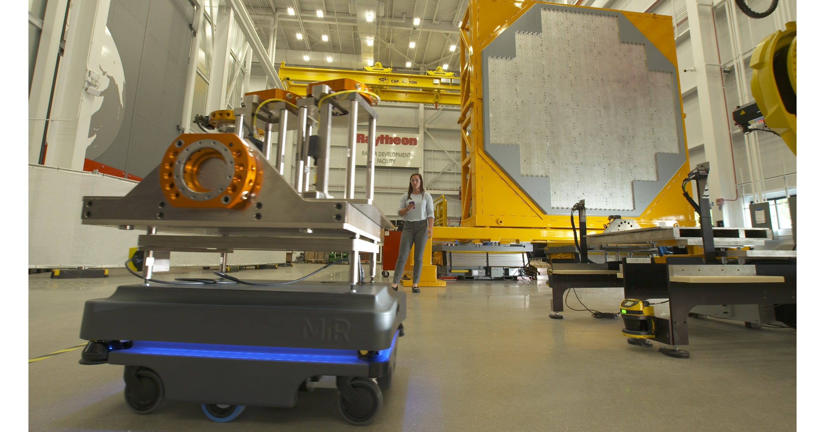 U.S. Navy awards Raytheon $114 million contract for SPY-6 integration ...