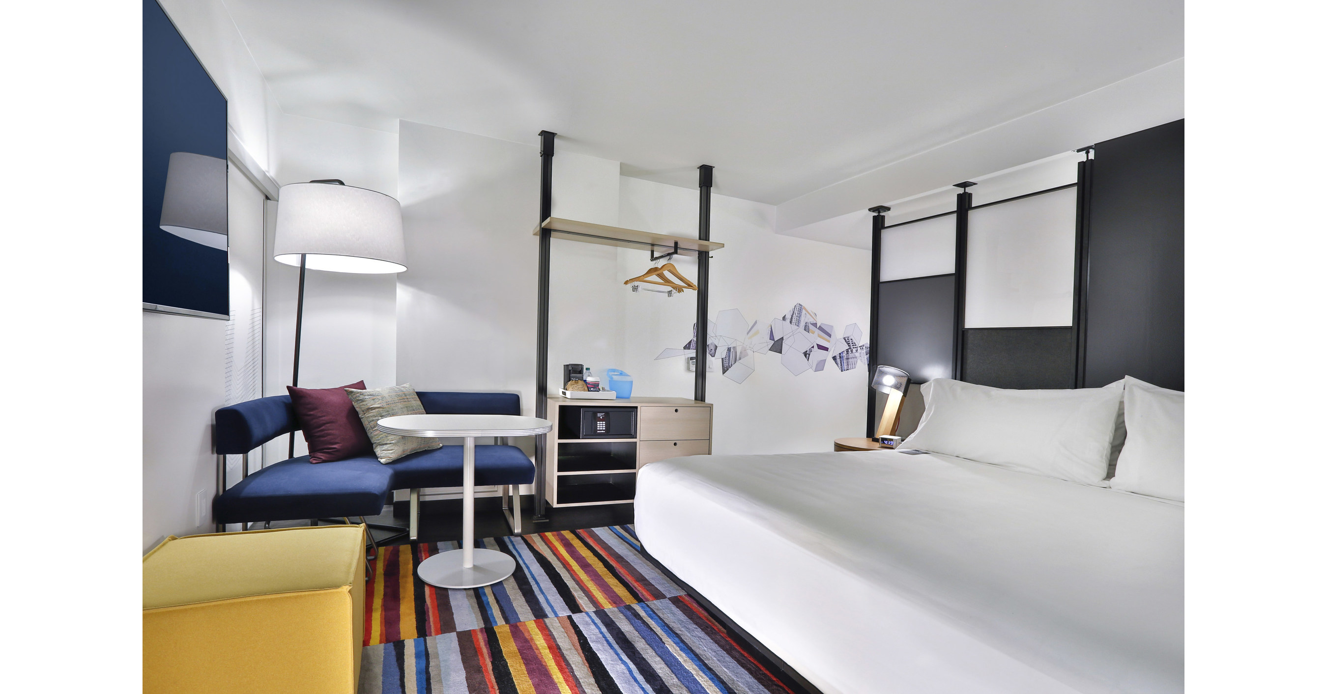 Chicago's Newest Hotel, Aloft Chicago Mag Mile, Opens on Museum of ...
