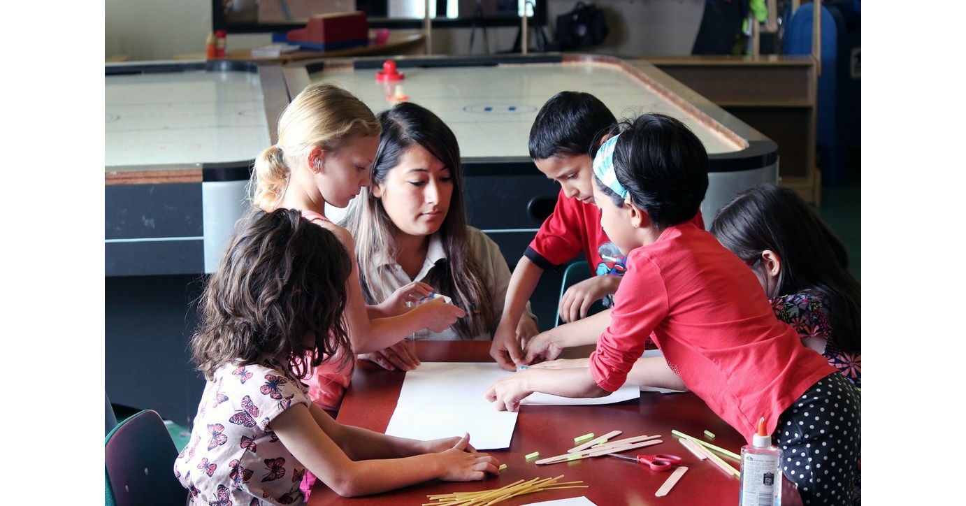 Students Developing Lifelong Friendships Through Innovative Learning ...