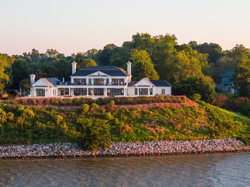 Who Lives In That Amazing New Estate House At Kingsmill Resort On The ...