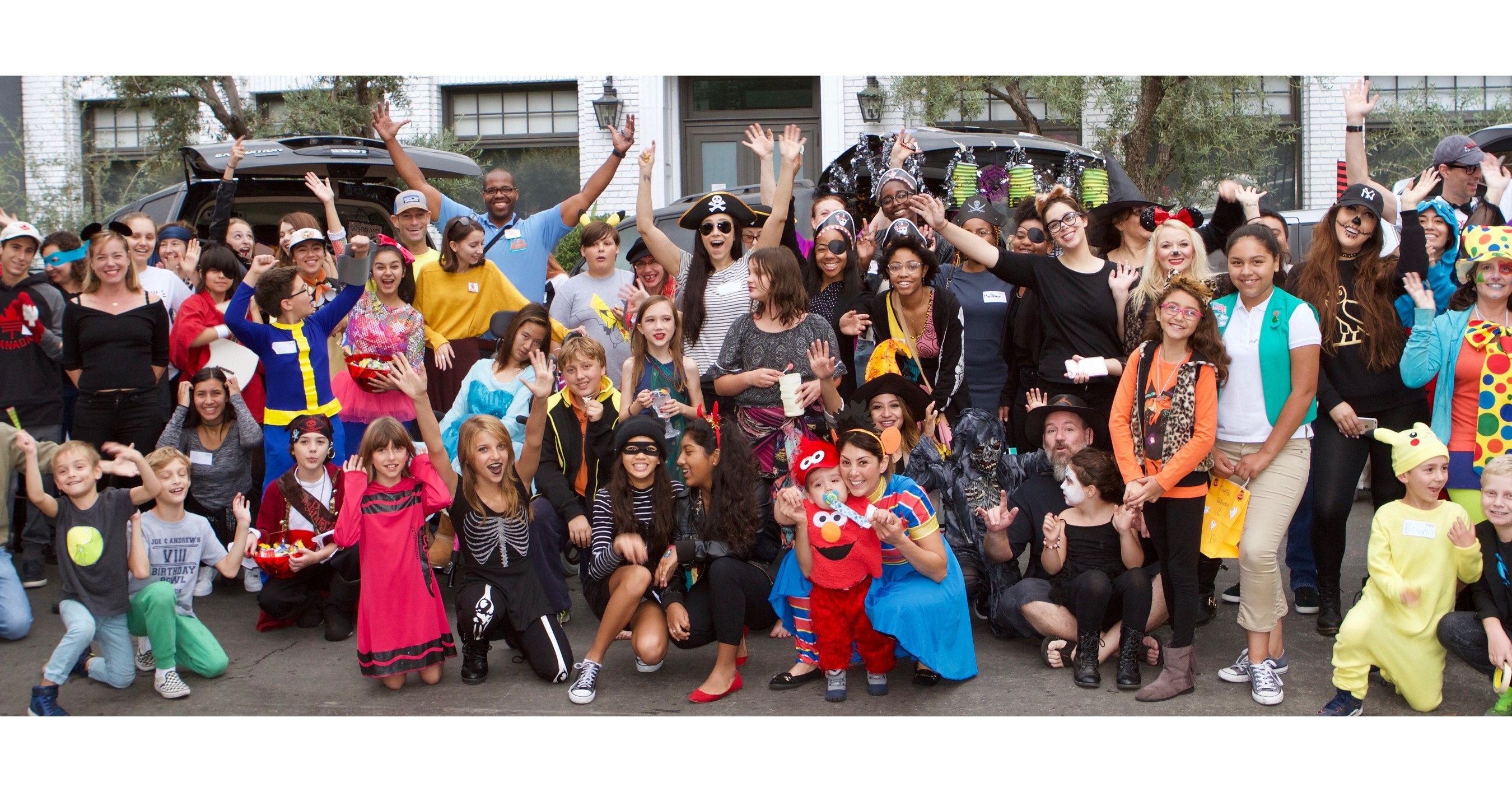 One of USA's Largest Halloween Community Service Events - Big Sunday's ...