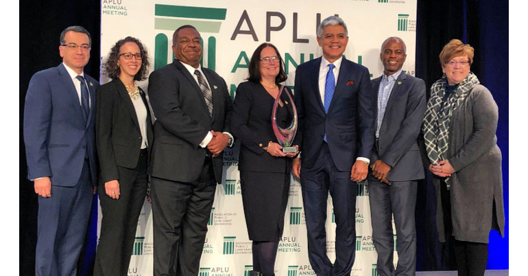 Wayne State University wins national award for huge improvement in ...