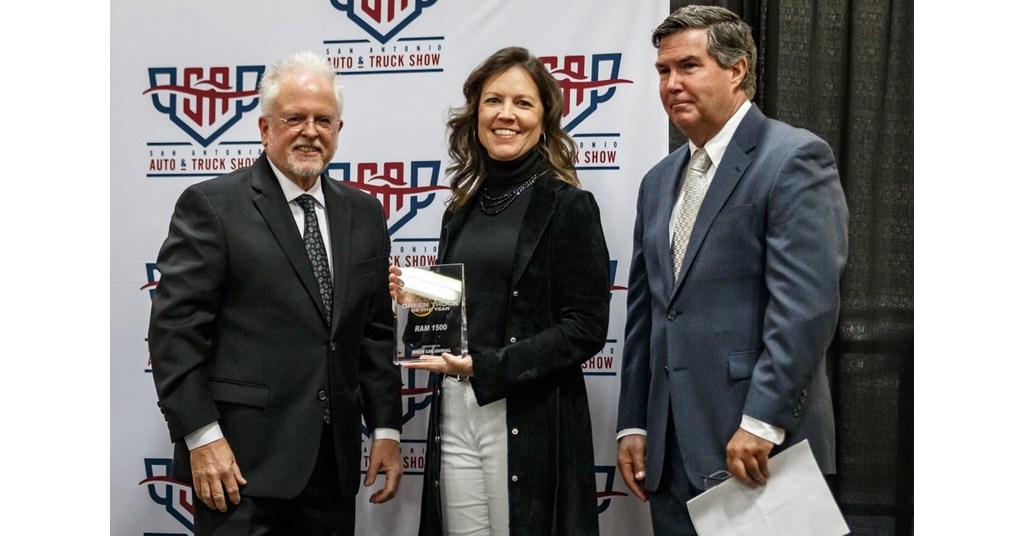 RAM 1500 Wins Green Car Journal's 2019 Green Truck of the Year™ and ...