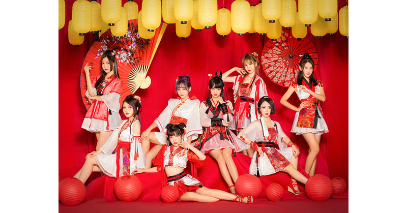 Chinese girl group SING's English-language version of "Moonlight ...