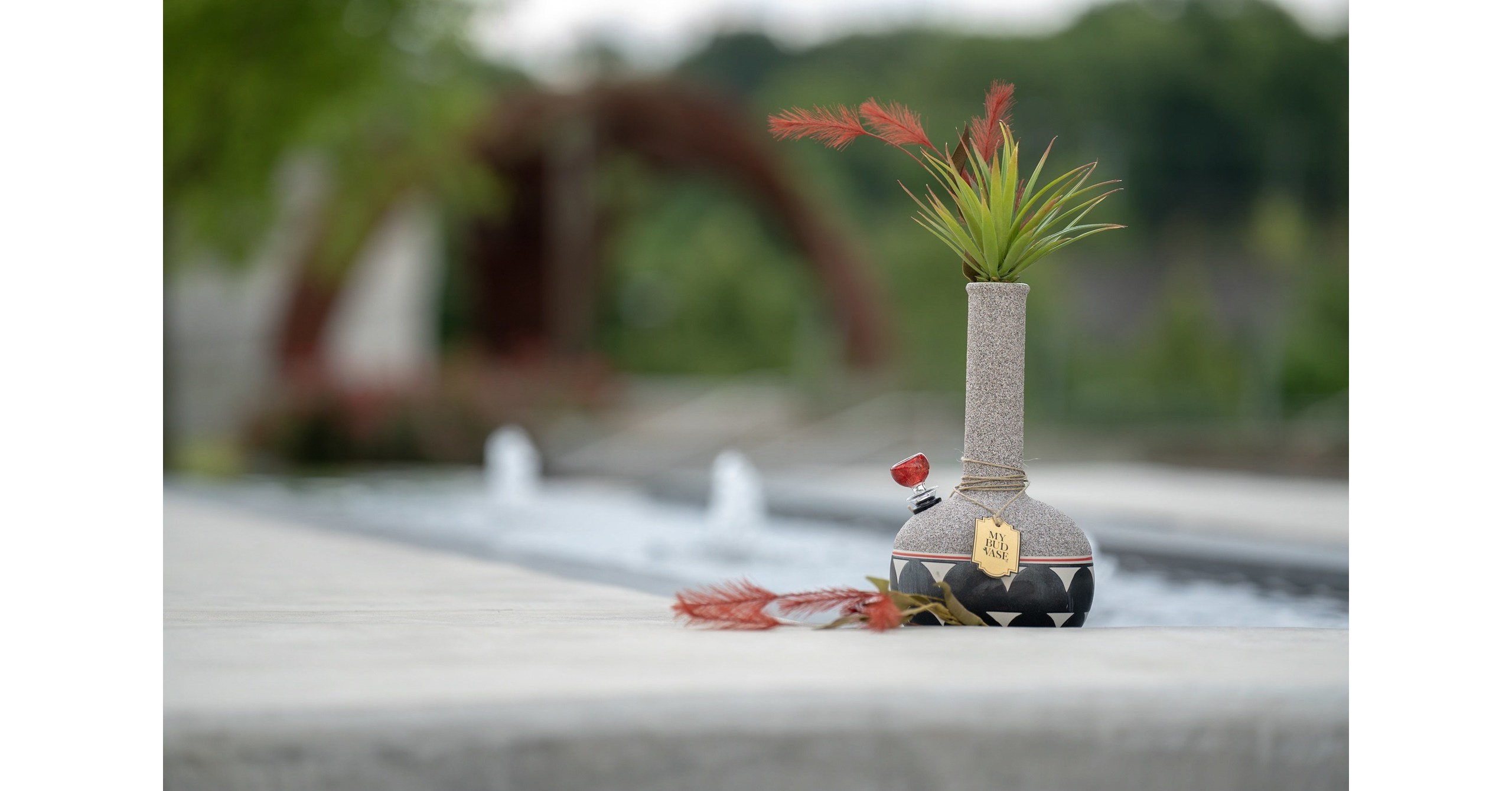 U.S. Woman-Owned Artisan Bong Company, My Bud Vase™, Wins the Canadian ...