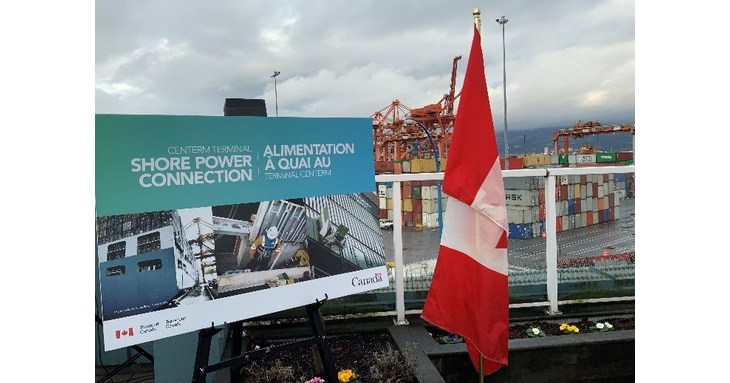 Schneider Electric connects the first container ship to shore power ...