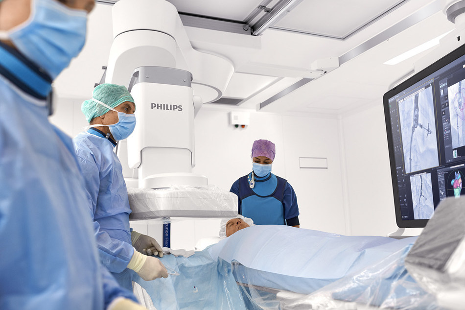 Philips launches Azurion with FlexArm to set new standard for the ...