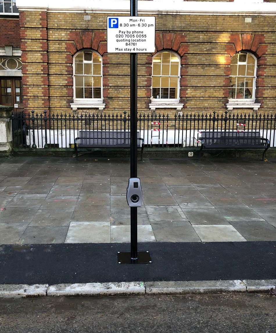 Connected Kerb Launches World-First Roadside Charging and Connectivity ...