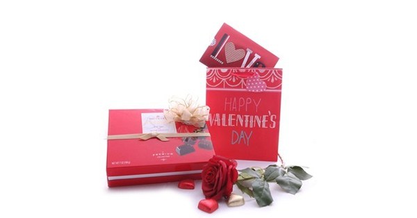 Floral Delivery Company Helps You Pick the Perfect Petals for Valentine's