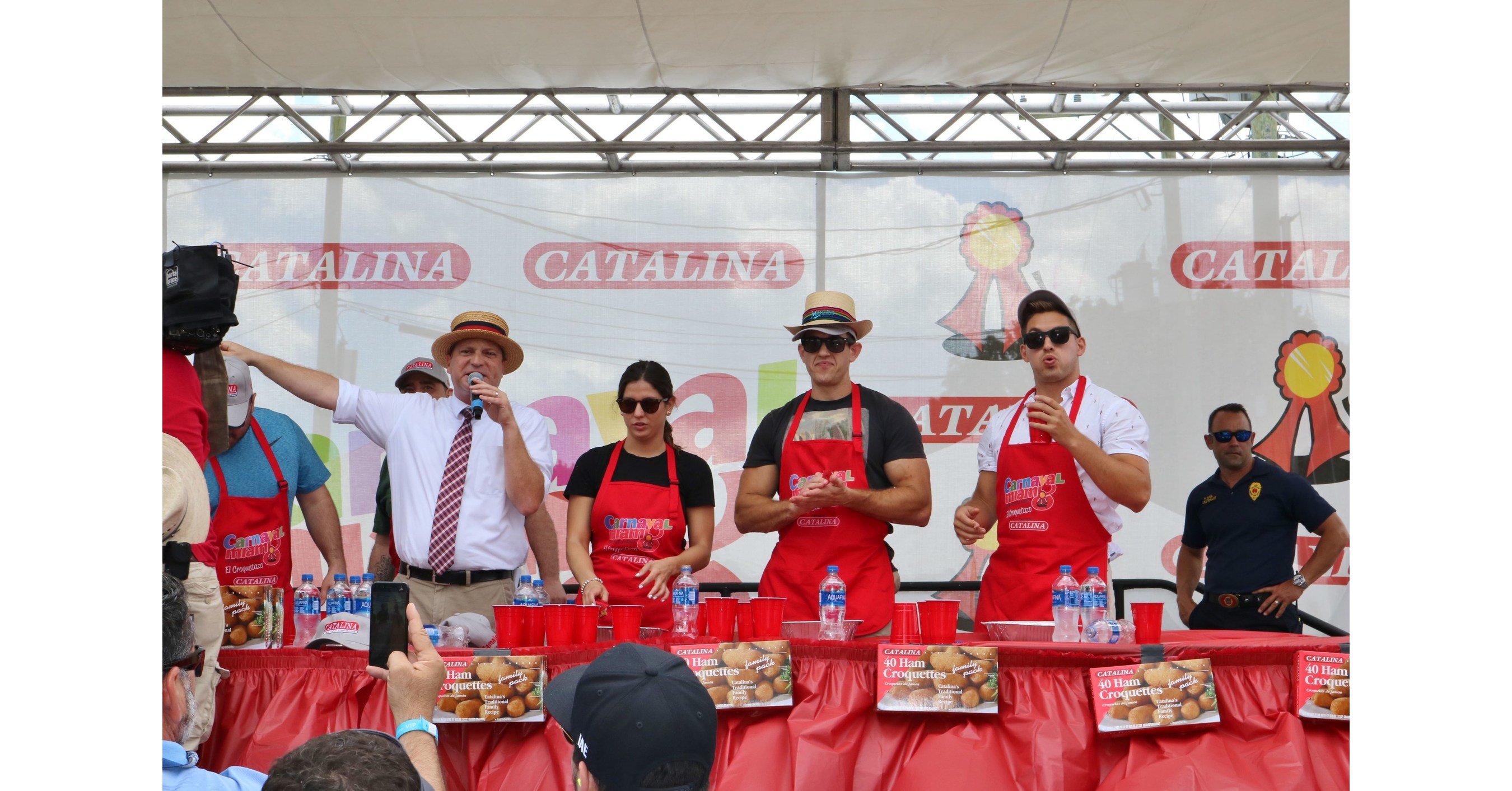 U.K. Sends Nation's Top Competitive Eater to Challenge #1-Ranked Joey ...