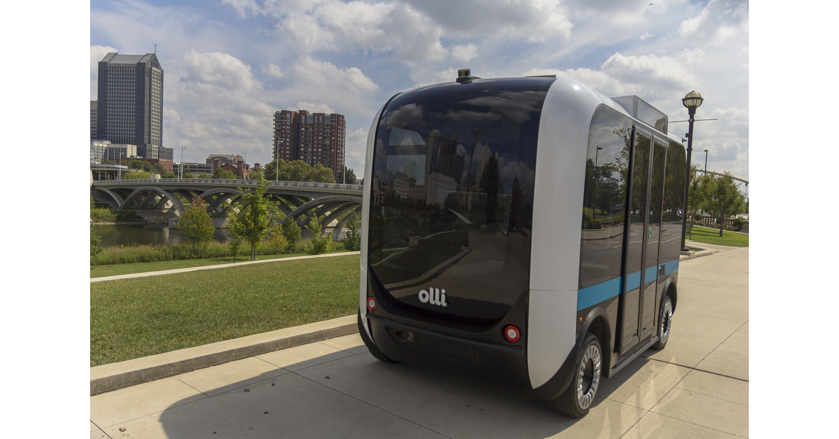 Local Motors Debuts Autonomous Shuttle at Sacramento State