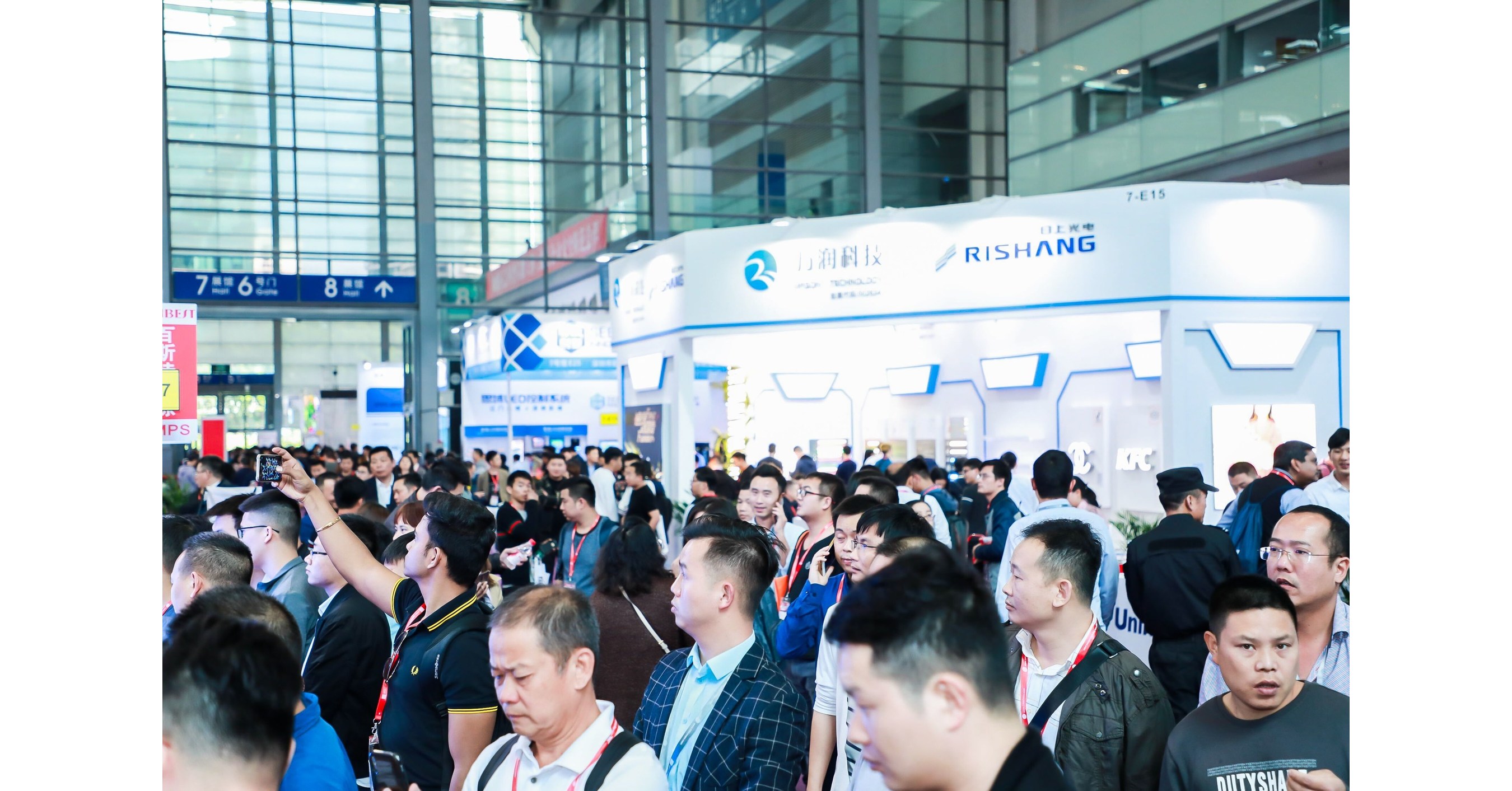 LED & SIGN CHINA 2019 Succeed at the 1st Edition in Shenzhen