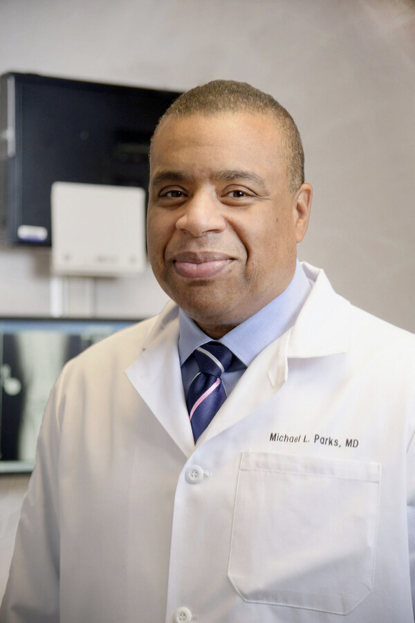 Michael L. Parks, MD, receives American Academy of Orthopaedic Surgeons ...